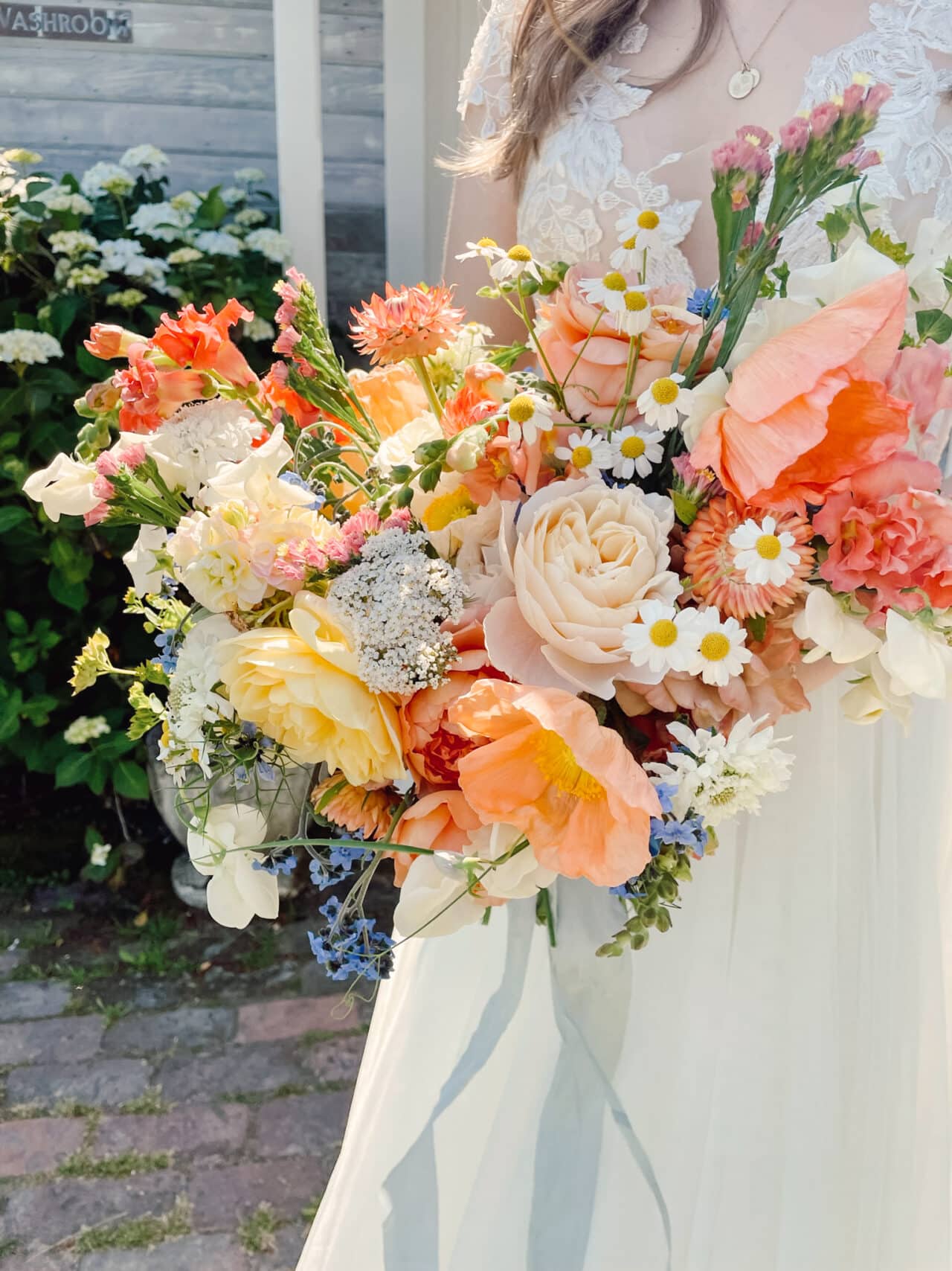 Courtney's Wedding Planning Advice for a Beautiful Wedding on a ...