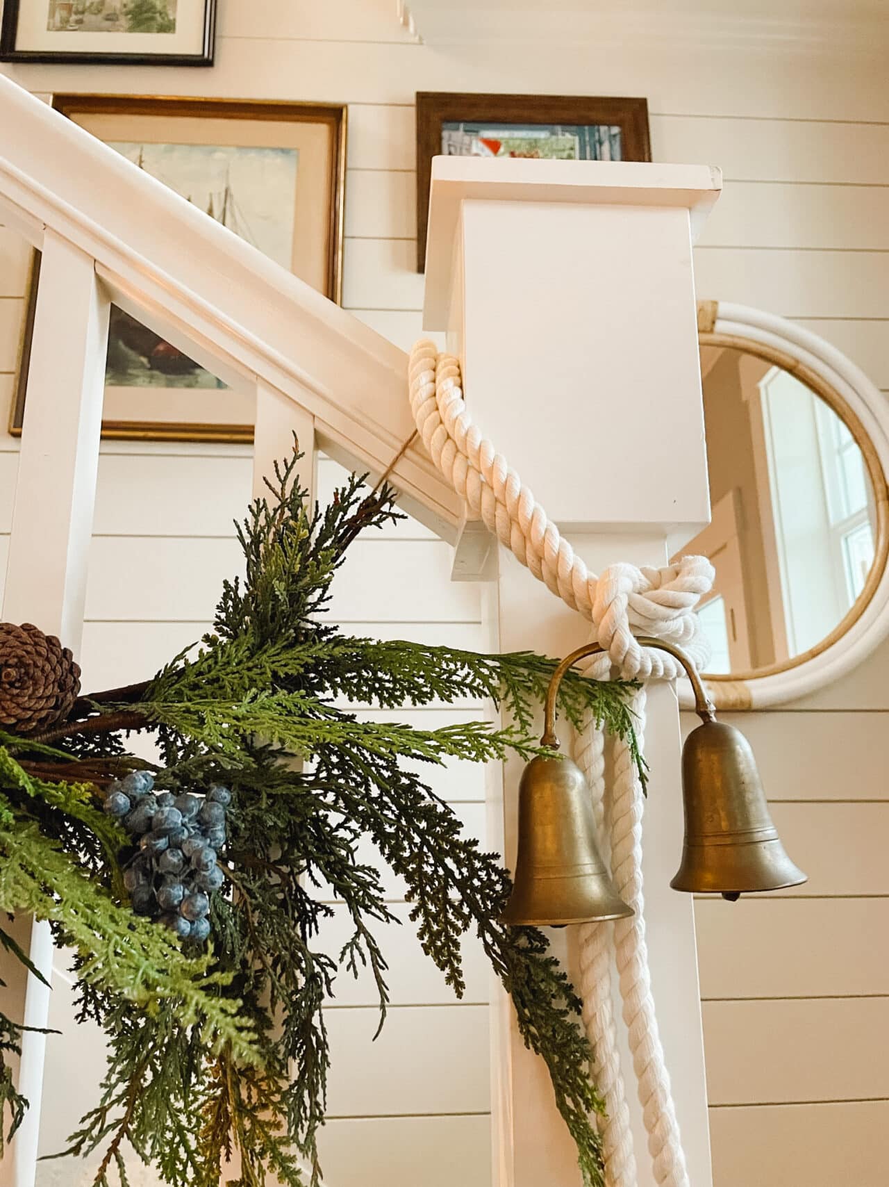 How to Make Christmas Garland Look Extra Full and Festive | And 25 ...