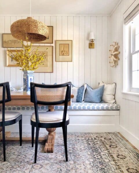 Charming Dining Banquettes & Eating Nooks: Sunday Strolls & Scrolls ...